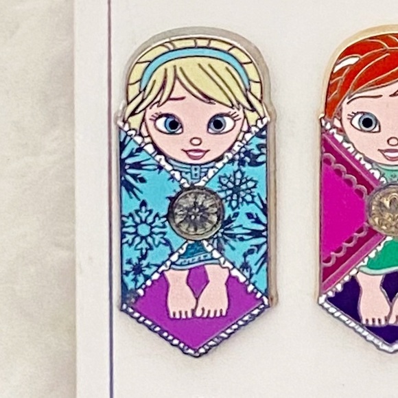 Disney | Jewelry | Disney Parks Trading Pins Frozen Anna And Elsa ...